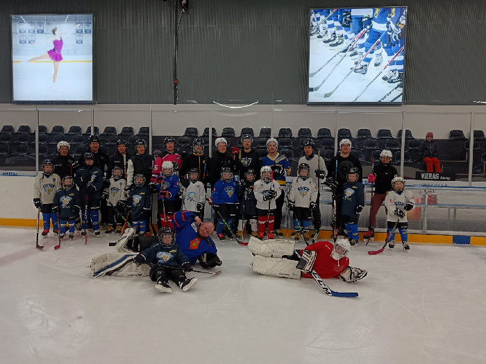 Kauden päätösleiri Vierumäellä :: Aakoo-juniorit ry